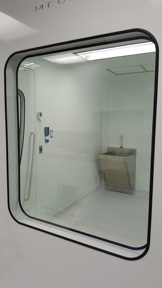 Sterile Compounding Cleanroom (USP-797) - MECART Cleanrooms