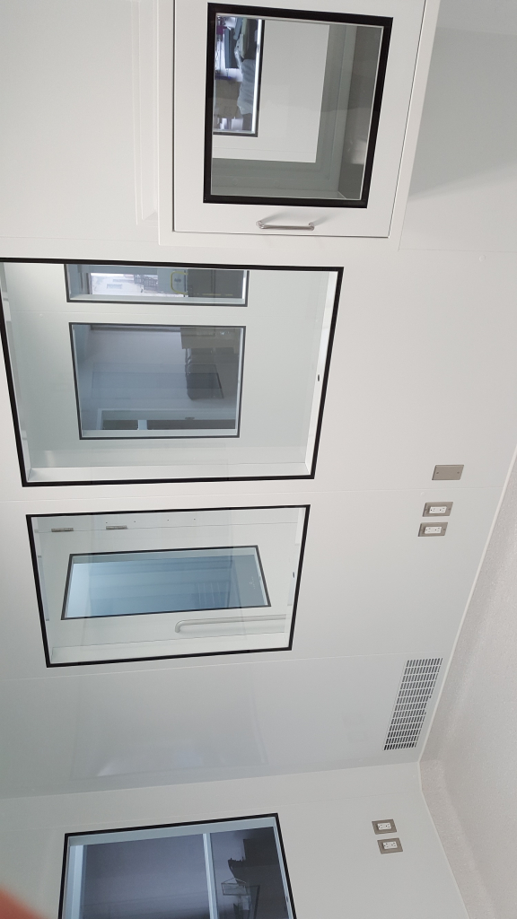 ISO 7 STERILE COMPOUNDING CLEANROOM - MECART Cleanrooms